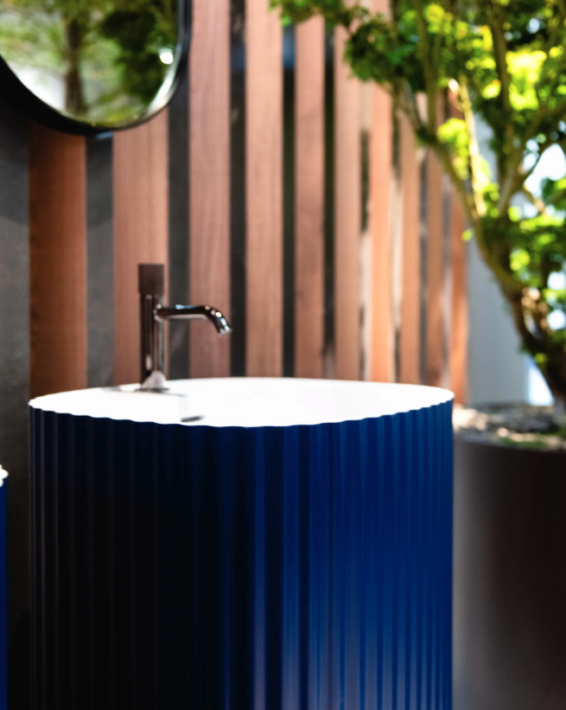 Une vasque freestanding pour une salle de bains contemporaine - Hydropolis