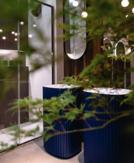 Une vasque freestanding pour une salle de bains contemporaine - Hydropolis